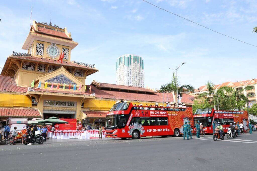 SAIGON –CHO LON CITY TOUR HOP ON HOP OFF TOUR 4H - Hop On Hop Off Vietnam